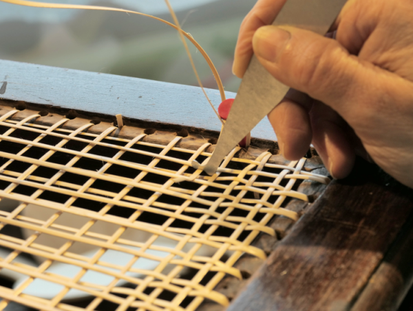 Werkzeug zum Flechten wie Pfriemen und Seitenschneider